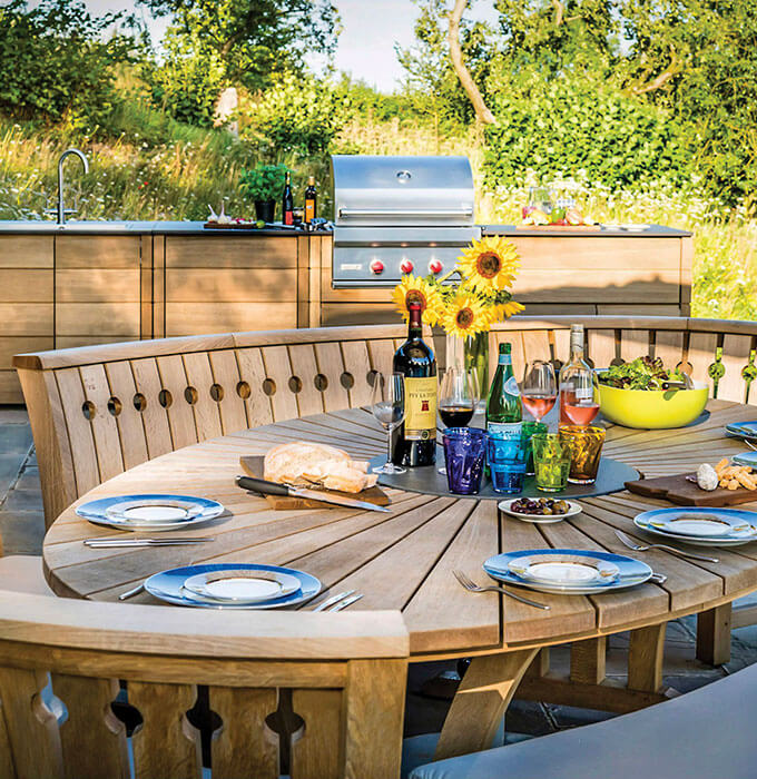 4 Outdoor Dining Ideas | Outdoor Dining Guide | Gaze Burvill