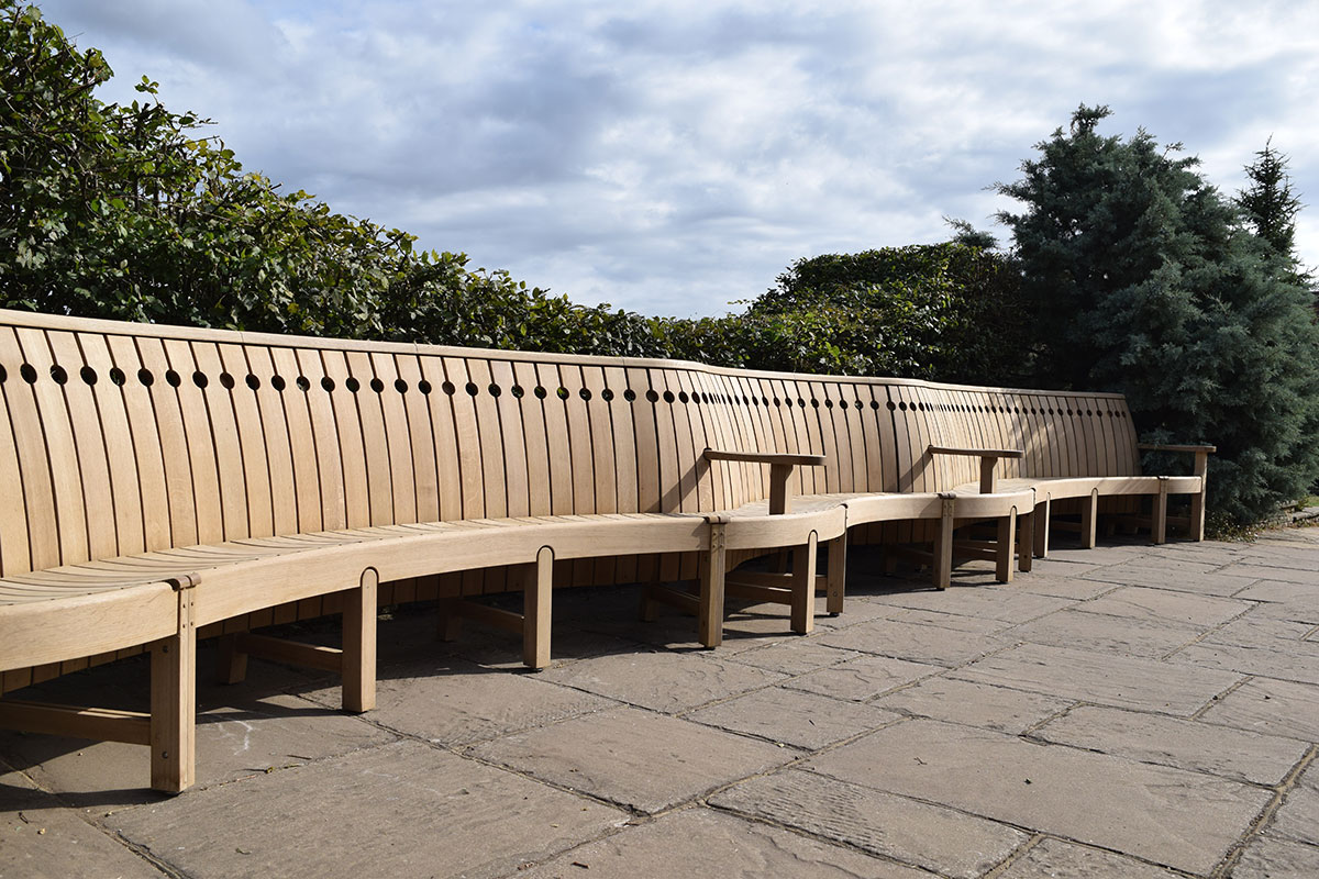 Bespoke Broadwalk Curved Seat for RHS Wisley – Gaze Burvill
